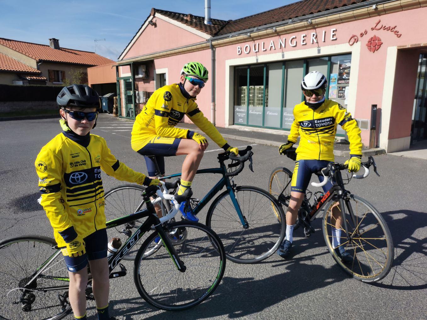 Cyclisme : les jeunes routiers du Vélo Club du Velay dominent au Grand ...