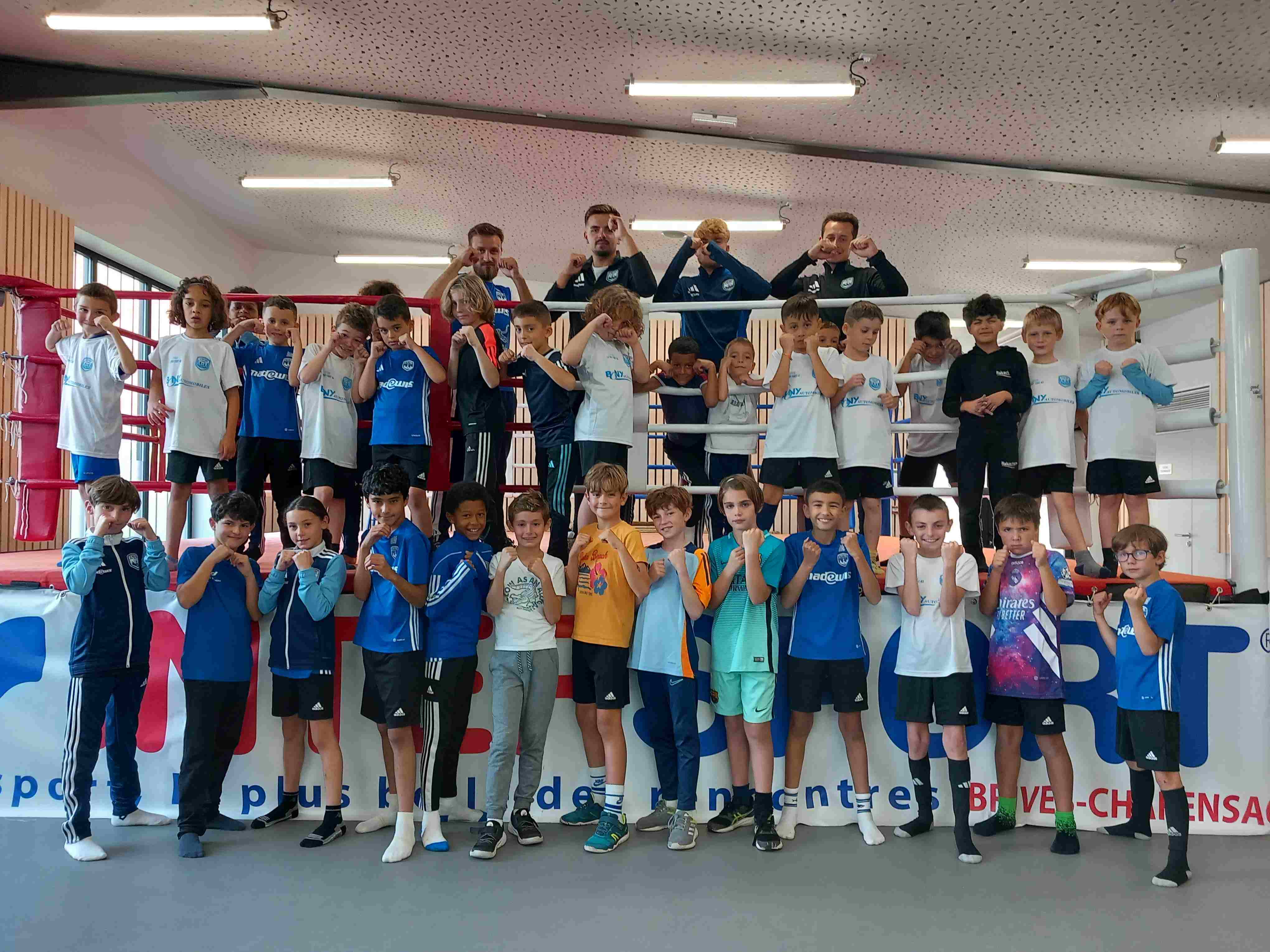 Initiation à la boxe française pour les jeunes footballeurs du Puy Foot 43