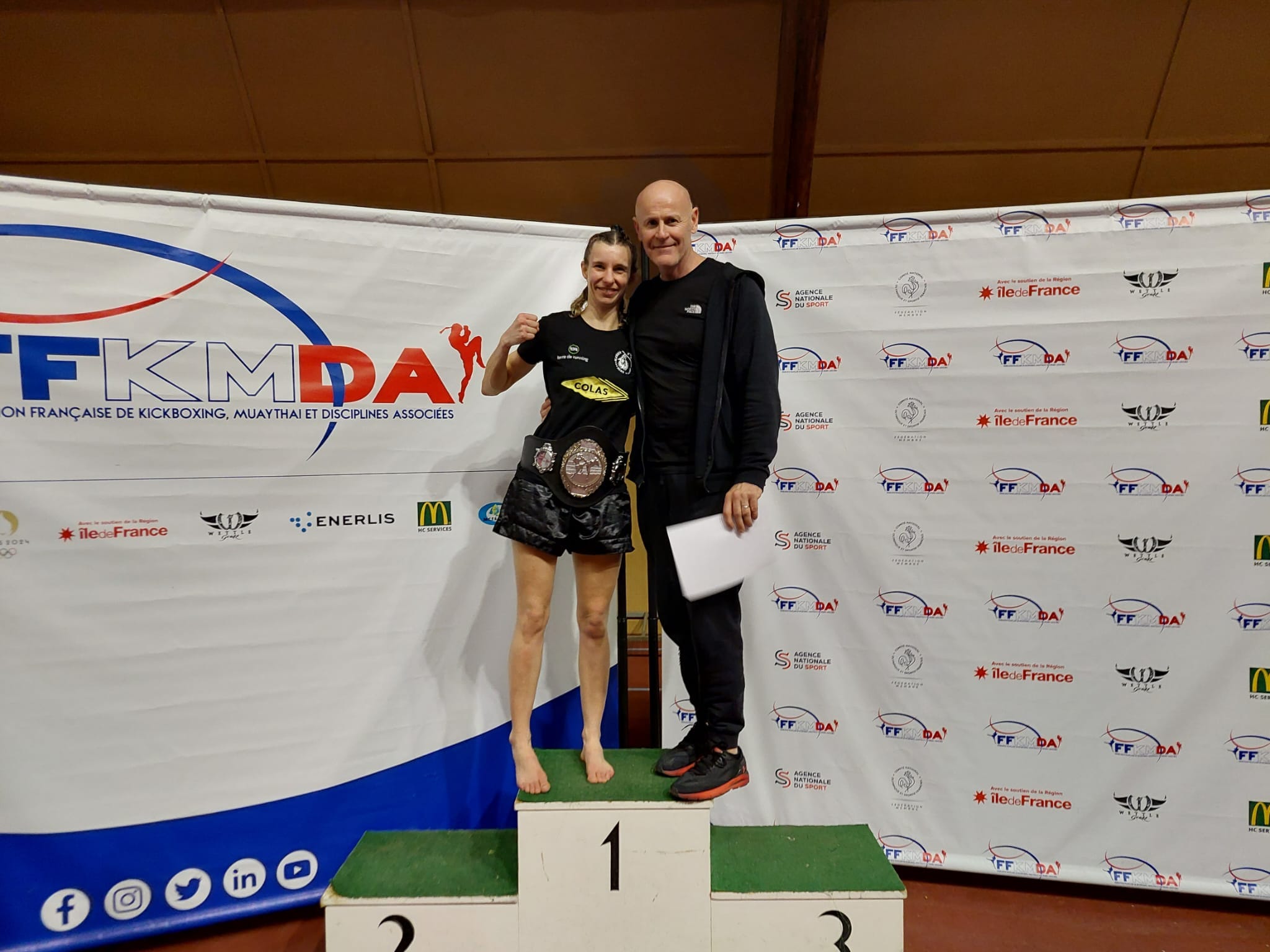 Fanny Croset du Blavozy Boxe Française, championne de France de Low Kick