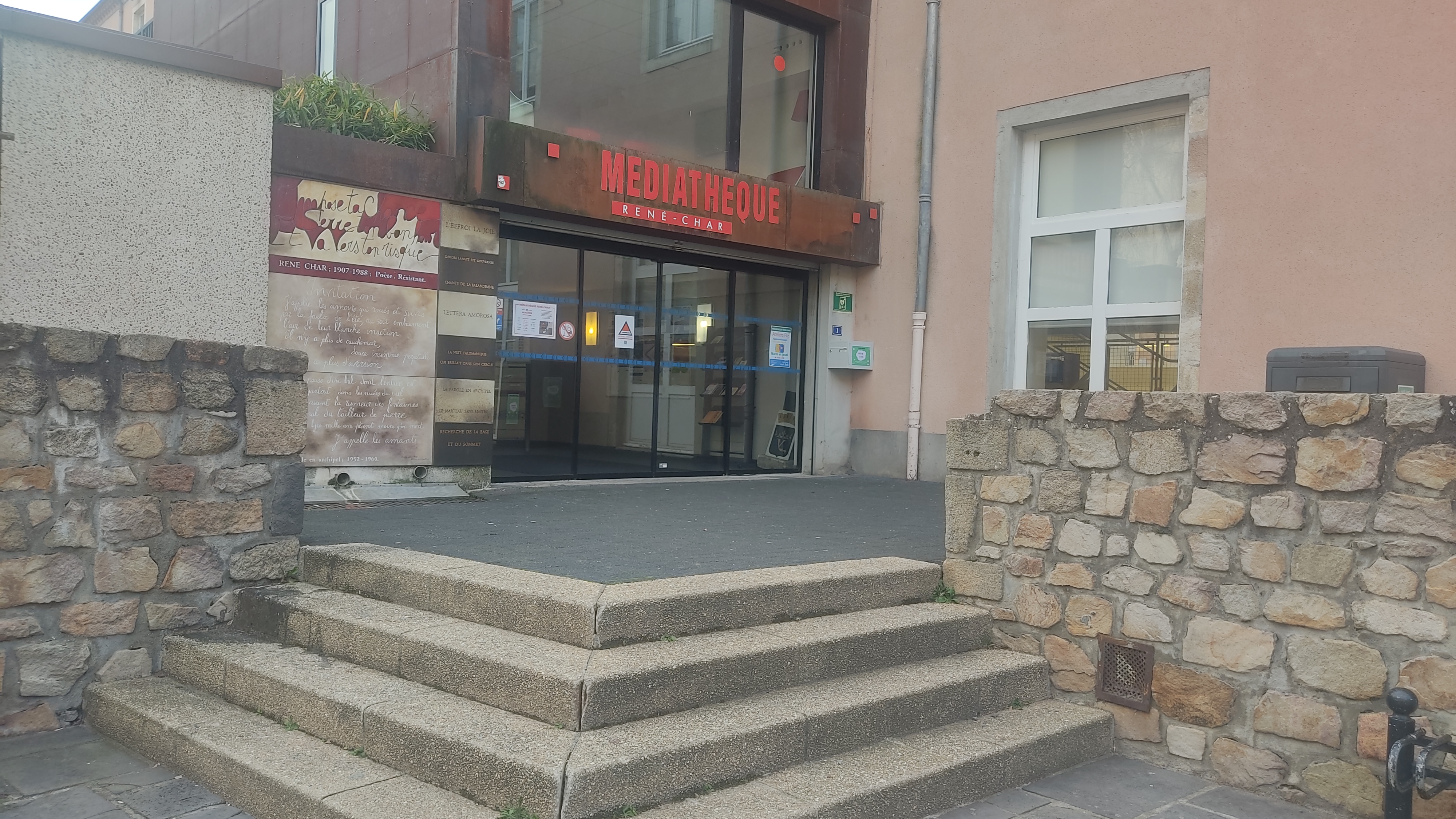 Issoire : visite des coulisses de la médiathèque