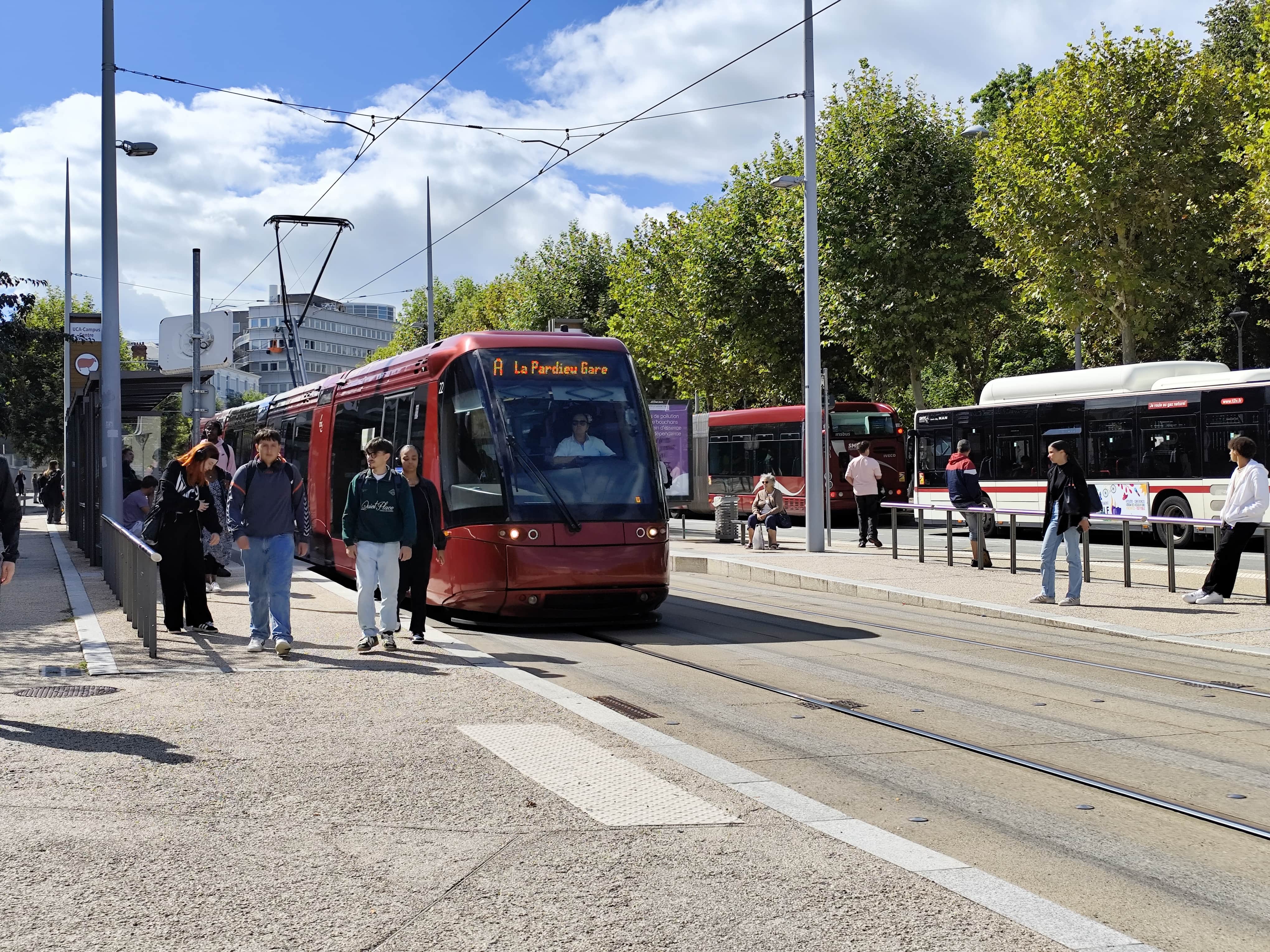 Thaissa fit reddit the girl is totally genuine and