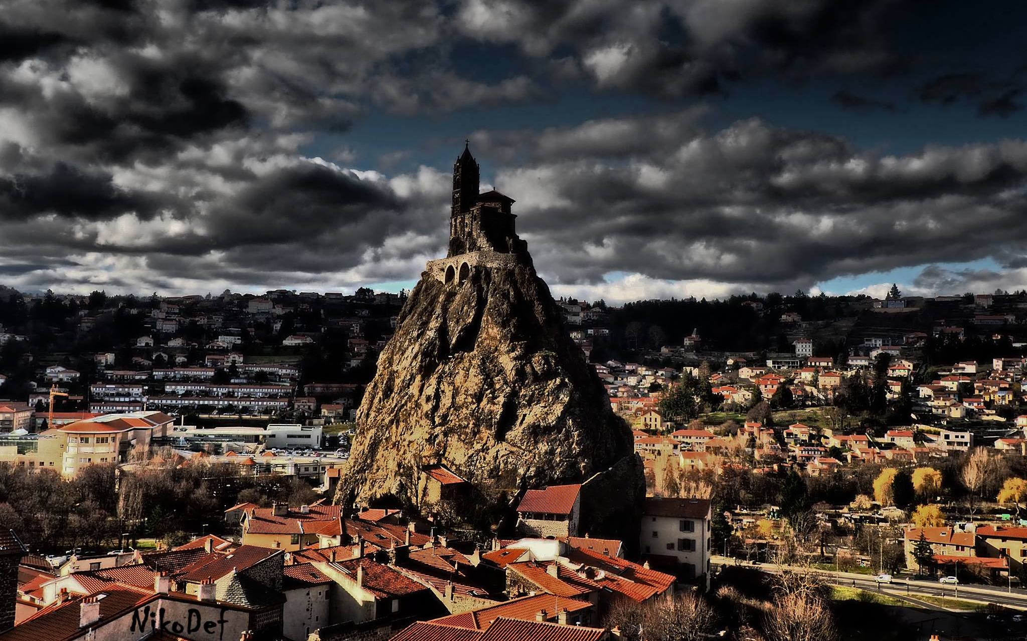 Le Rocher dévoile ses secrets à Aiguilhe