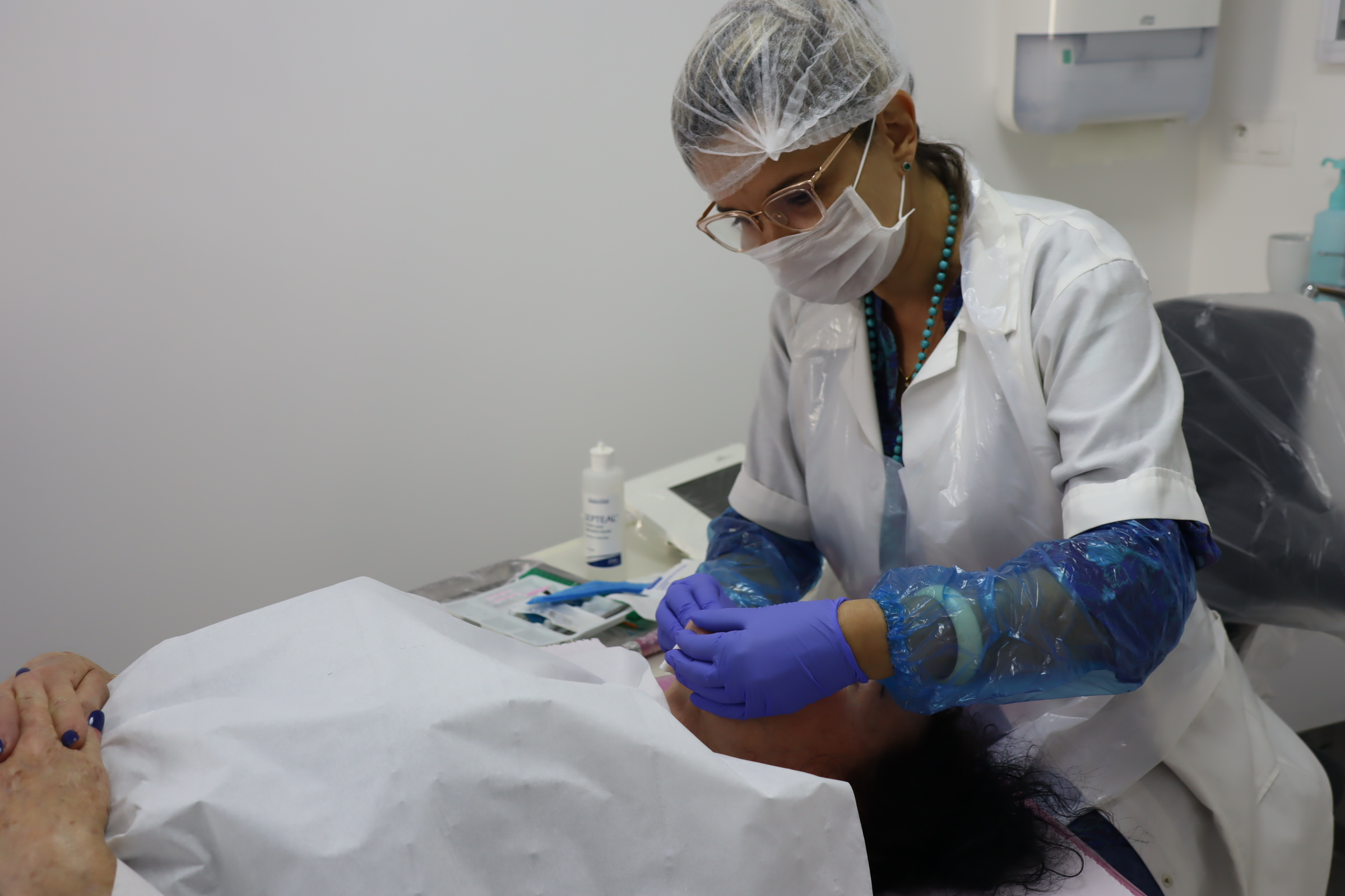 Dermographiste : "Je redessine ce que la vie la maladie a abîmé ou effacé"