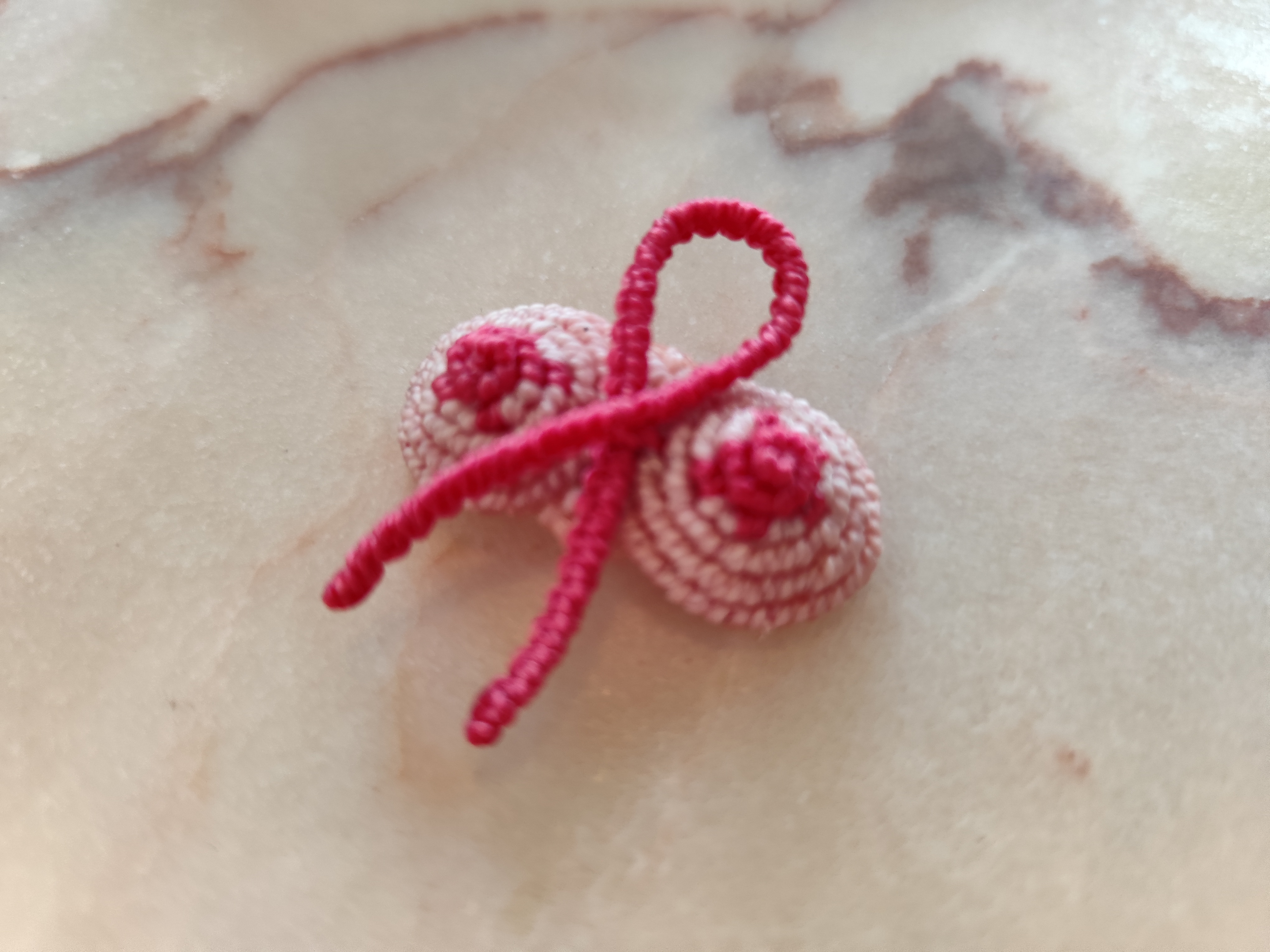Issoire : pour octobre rose, on troque les nœuds par les Mini B00b’s