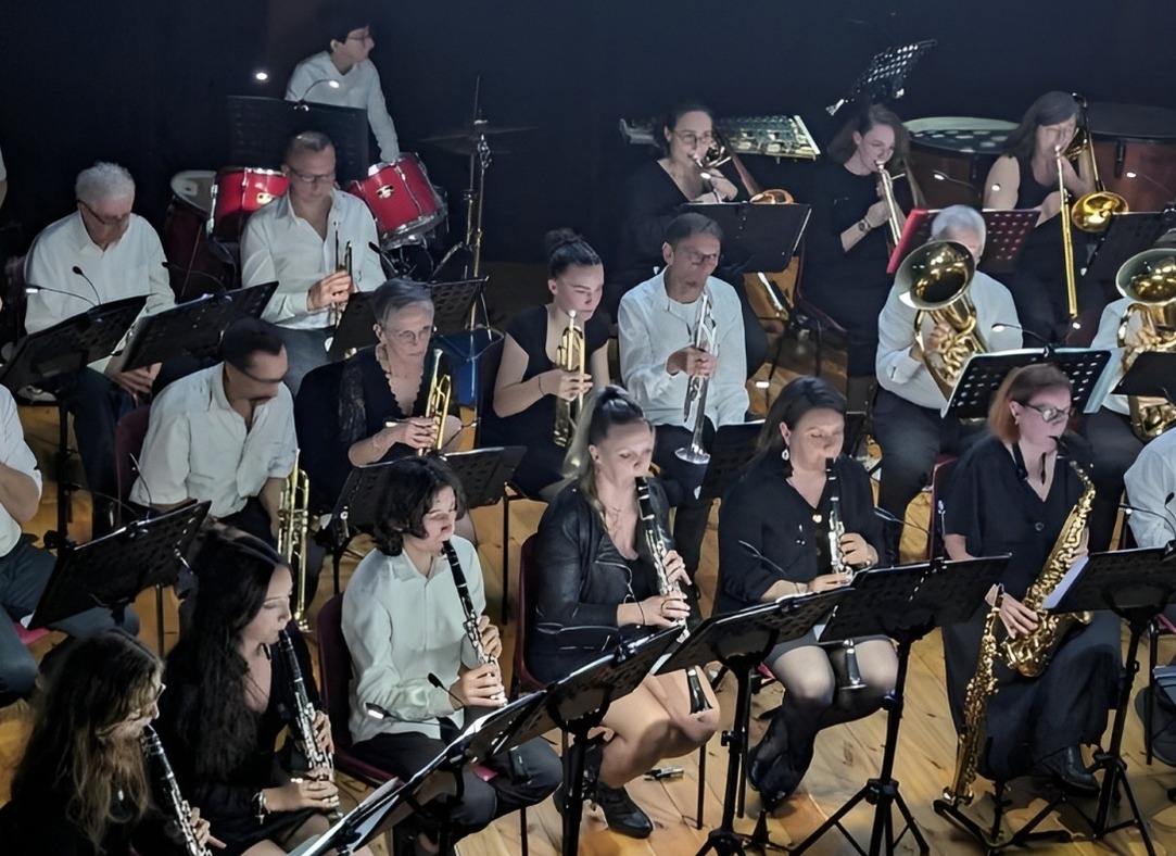 La Band'Amidos en concert à Brives-Charensac et Landos